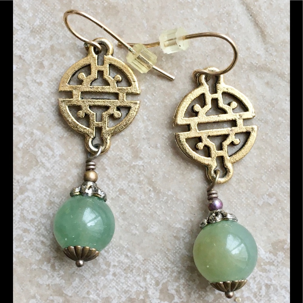 Beautiful Jade Drop Earrings! - Gem